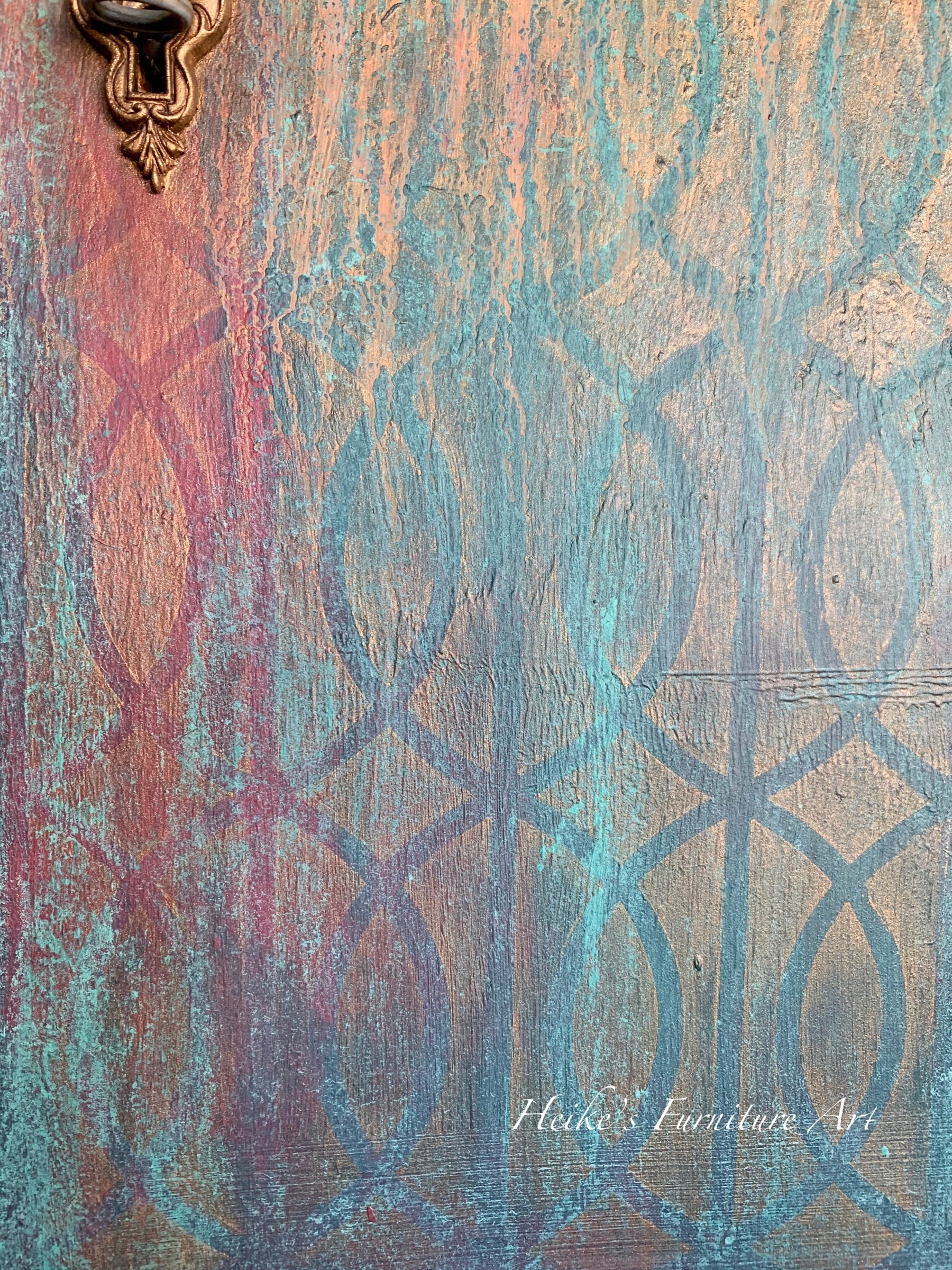 Stencil or not to stencil? – Heike's Furniture Art